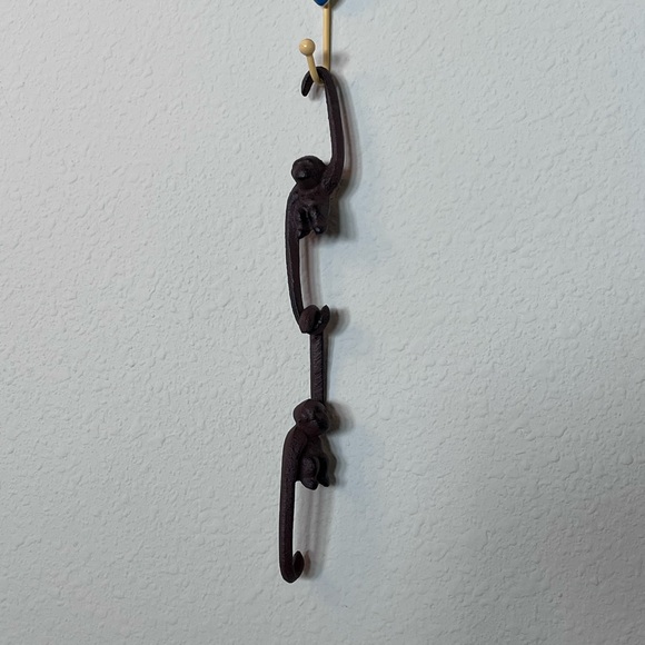 Source Unknown | Wall Decor | Monkey Hooks Plant Camp Kettle Hook Chain ...